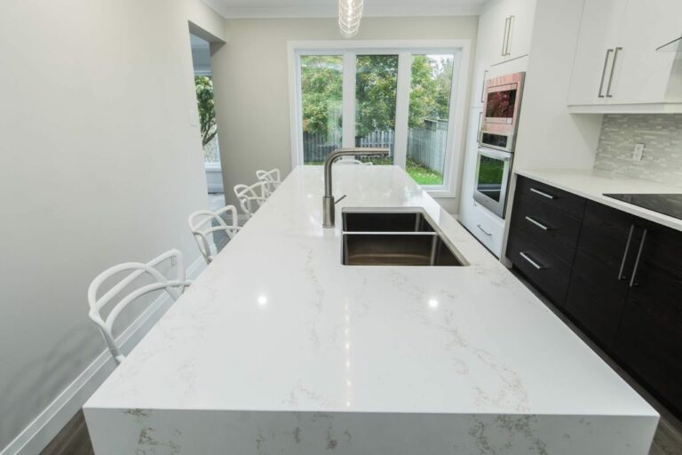 Hanstone Strato Quartz: Photos, Pricing & Slab